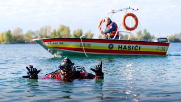 Hĺbkový ponor hasičských potápačov, Ministerstvo vnútra SR - Hasiči a ...